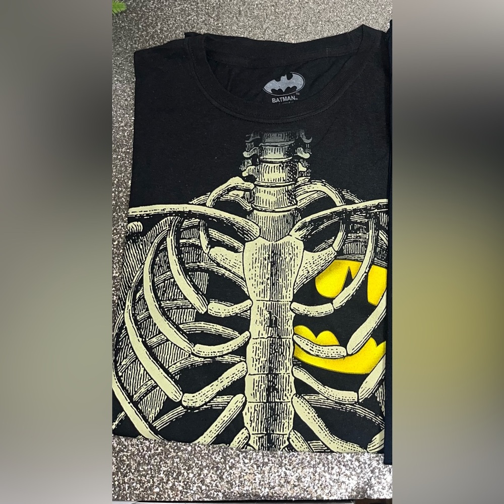 Batman Black Dc Comic Skeleton Yellow Wings Short Sle… - Gem